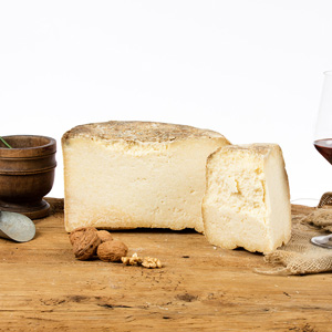 Vacca stagionati | Castelmagno di alpeggio DOP - Presidio Slow Food ...